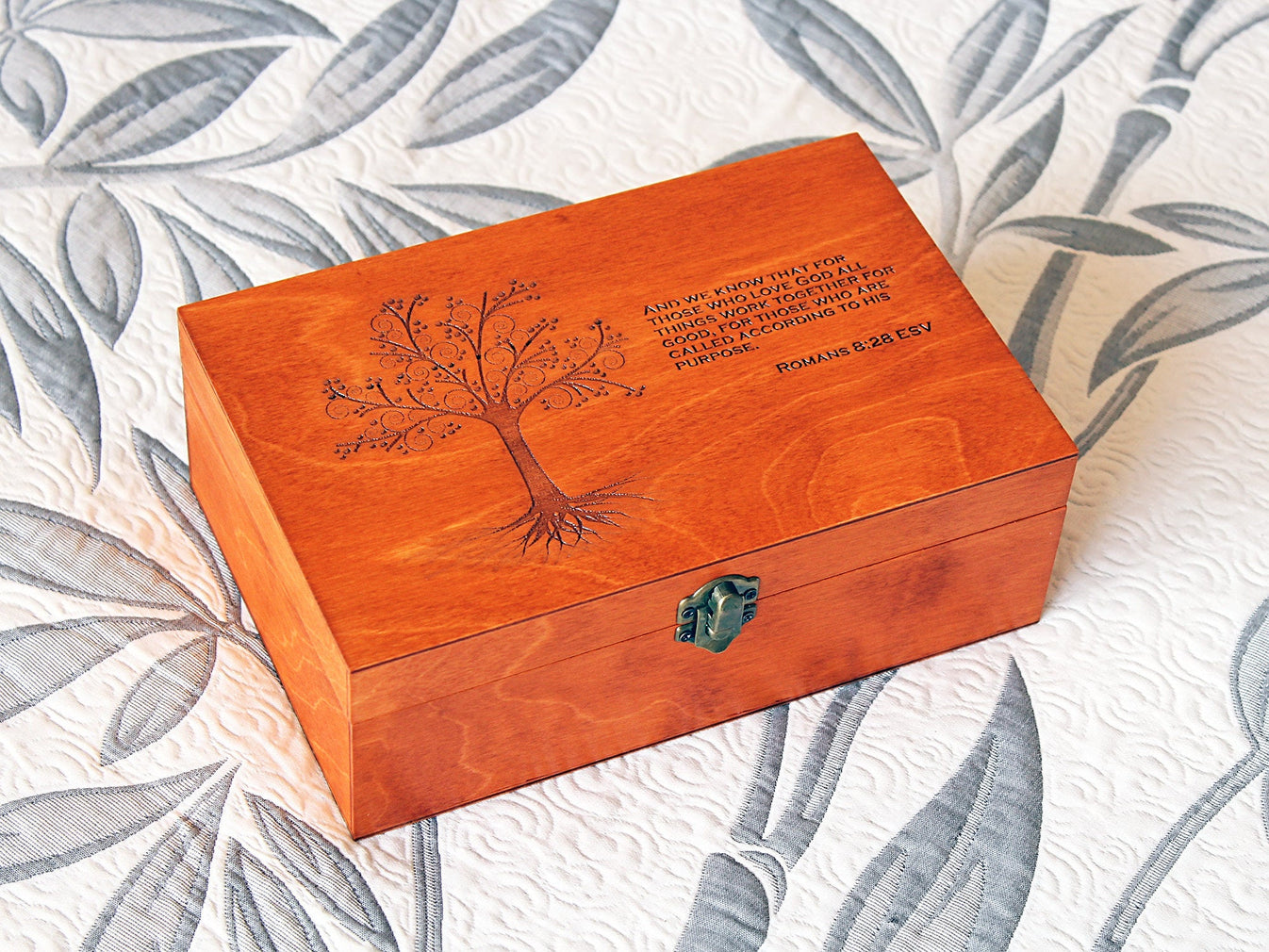 Memory box with engraved bible quote, Custom saying on keepsake box ...